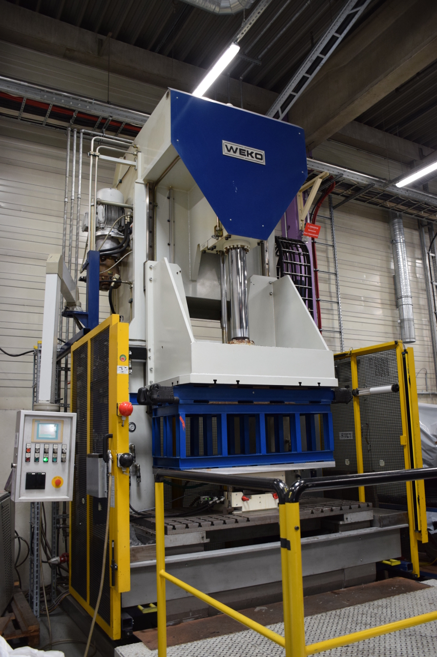 WEKO WE-C 50 XL presse à rogner EP1962, utilisé | EP1962